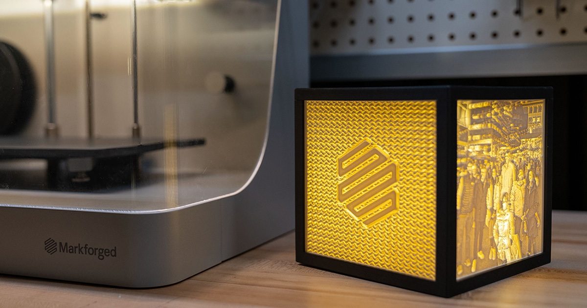 3D Print this Holiday Gift: Lithophane Light Box