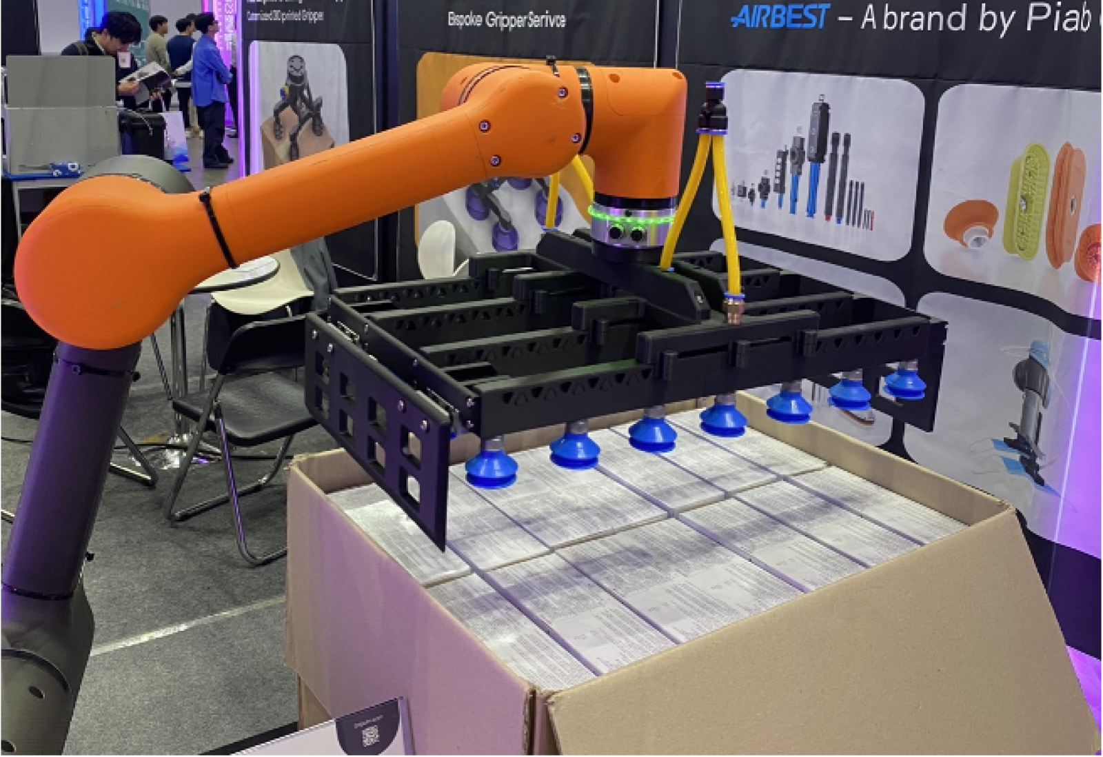 GriPalm - Robot Gripper Spotlight